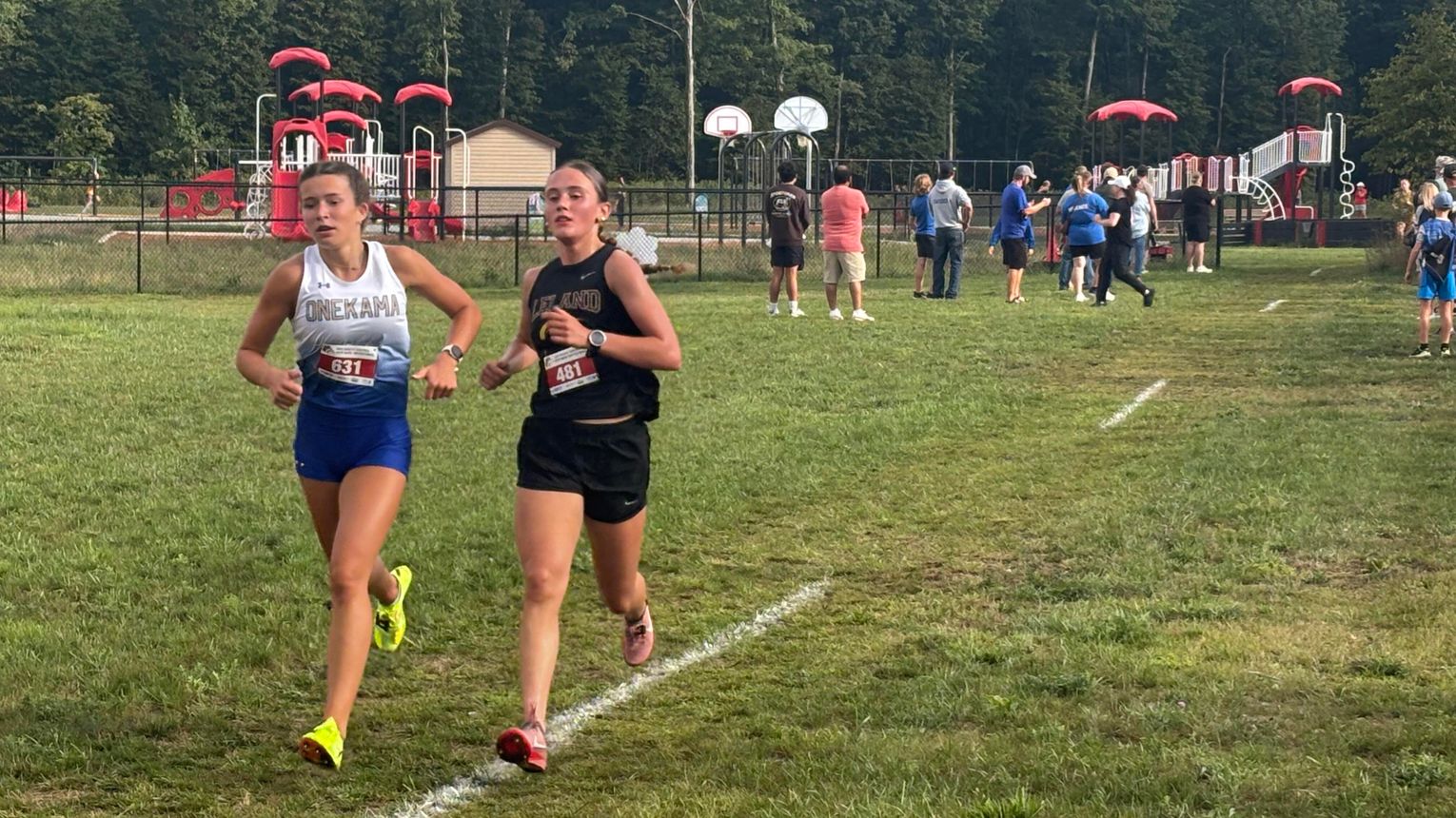 Leland's Grinage dominates Pete Moss Invitaional